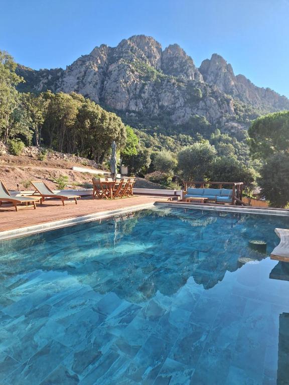 Appartement Jardin et Piscine Les anges du maquis location Corse-du-Sud ...