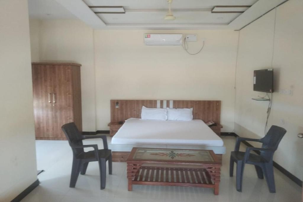 Capital O Athitya Resort, Sīkar (updated prices 2024)