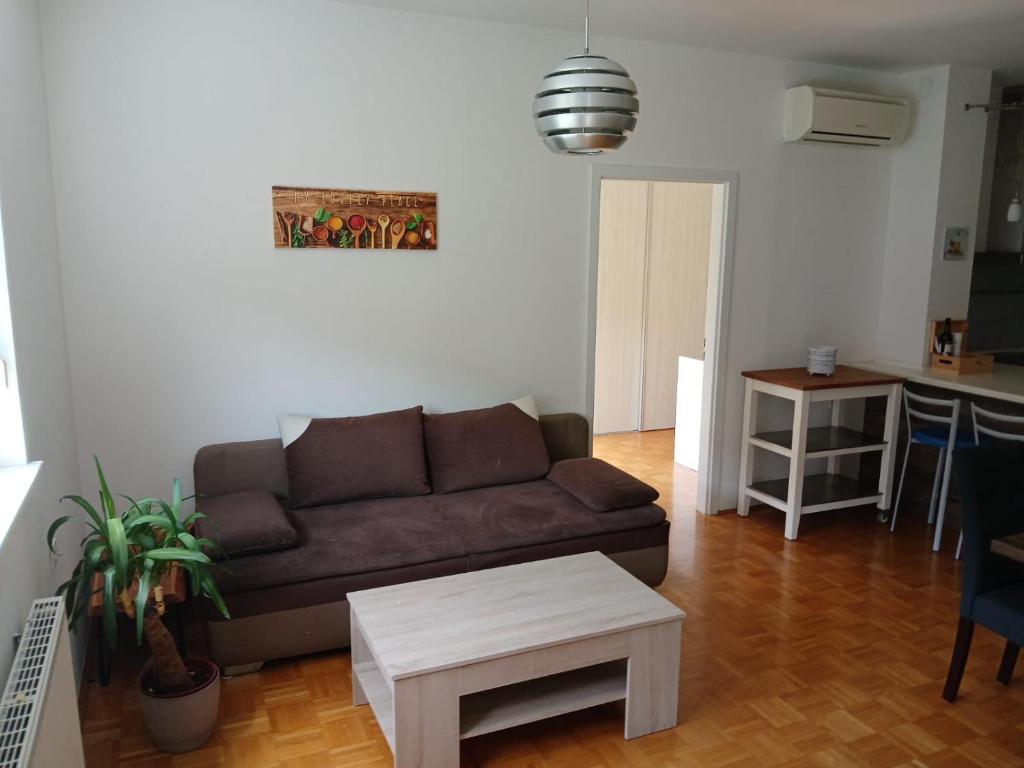 Apartment Oljka, Koper (updated prices 2024)