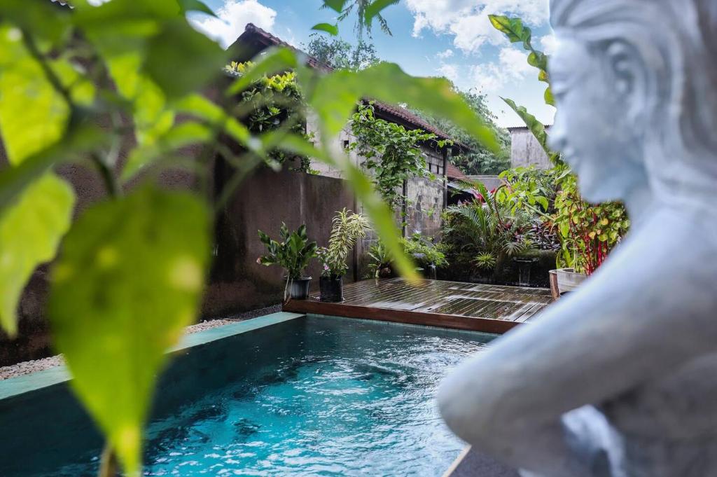 Stylish Hotel-style Room Near Pool in Ubud Central, Ubud (updated ...