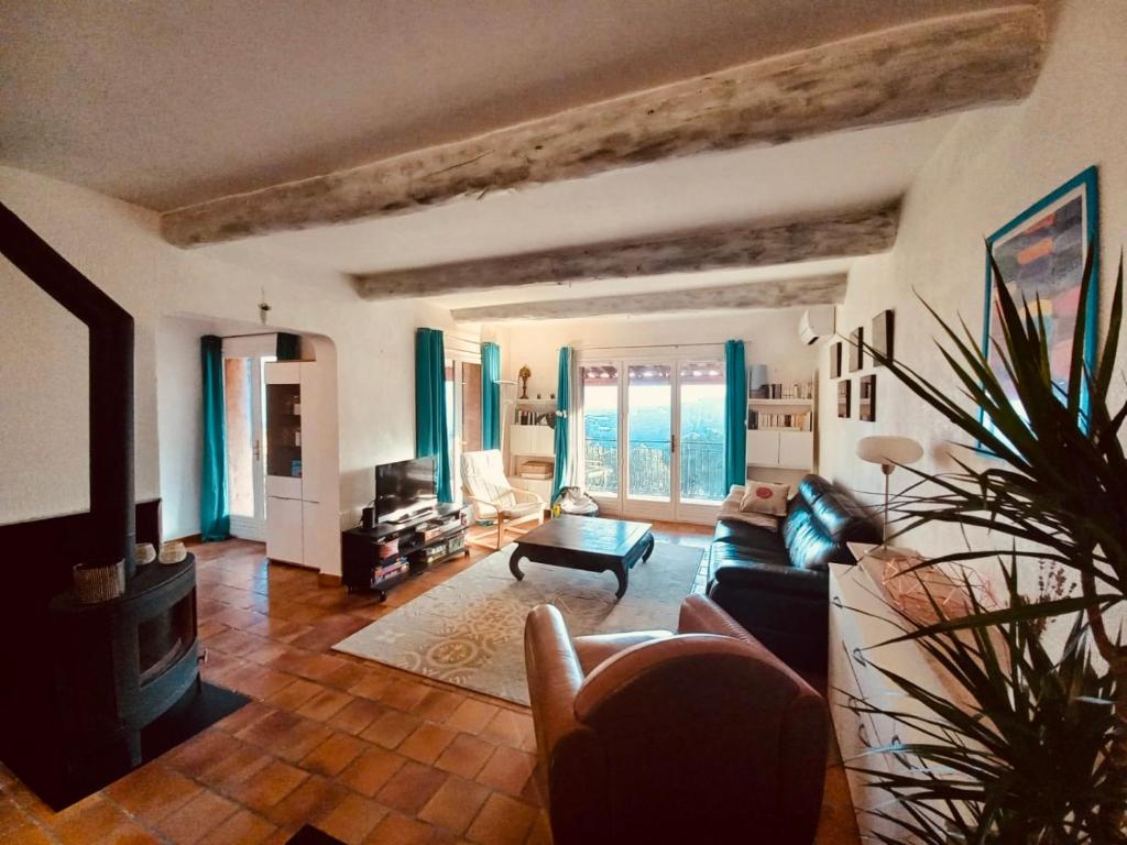 Maison Provençale sur Collines de Nice avec Piscine et vue mer ...