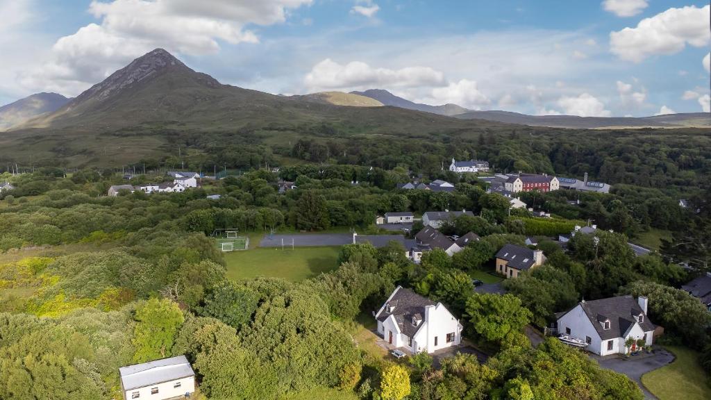 No 1 Heather Hill, Letterfrack, Letterfrack (updated prices 2026)