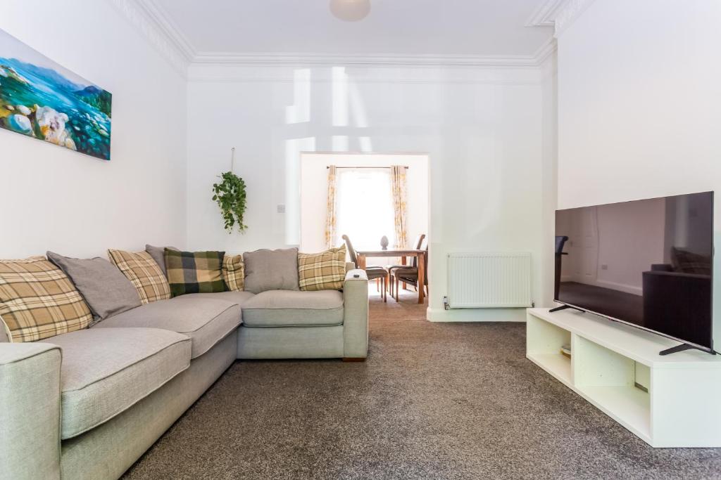 Victoria Embankment, Darlington (updated prices 2026)