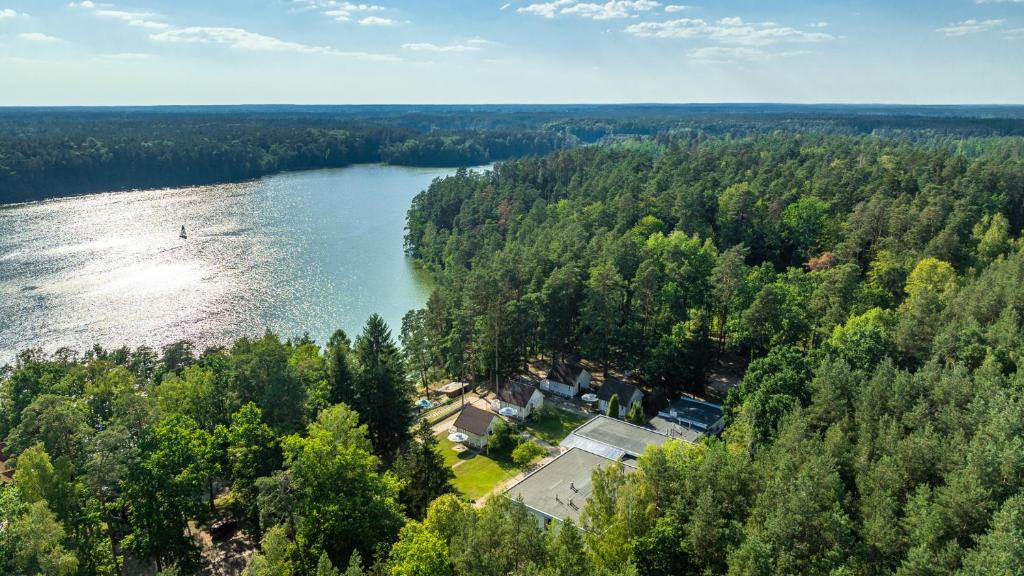 Domki nad jeziorem Ruciane Tarasy, Ruciane-Nida (updated prices 2026)