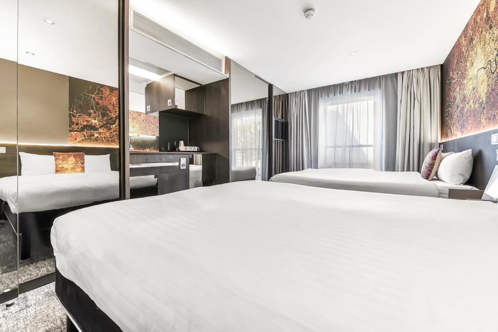 Heeton Concept Hotel – Luma Hammersmith, London (updated prices 2025)