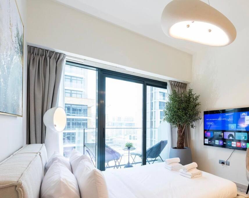 Unique Studio by Skylight at Azizi Riviera 42, Dubai (updated prices 2025)