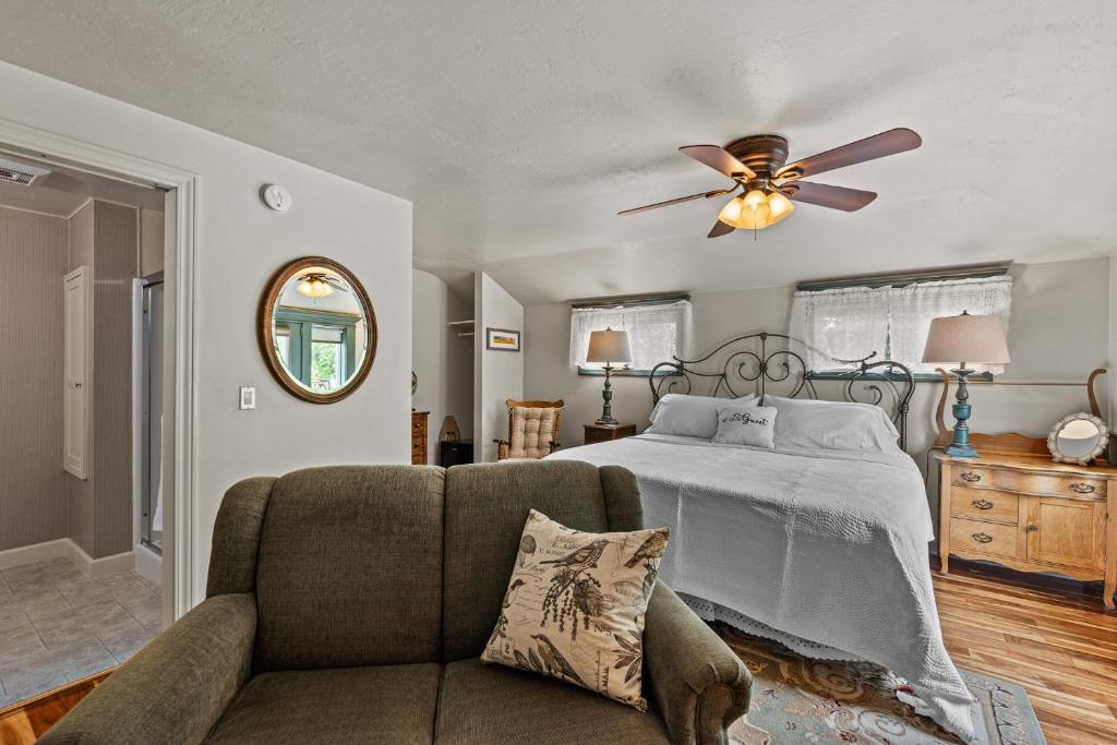 The Foxglove Inn, Sturgeon Bay (updated prices 2025)