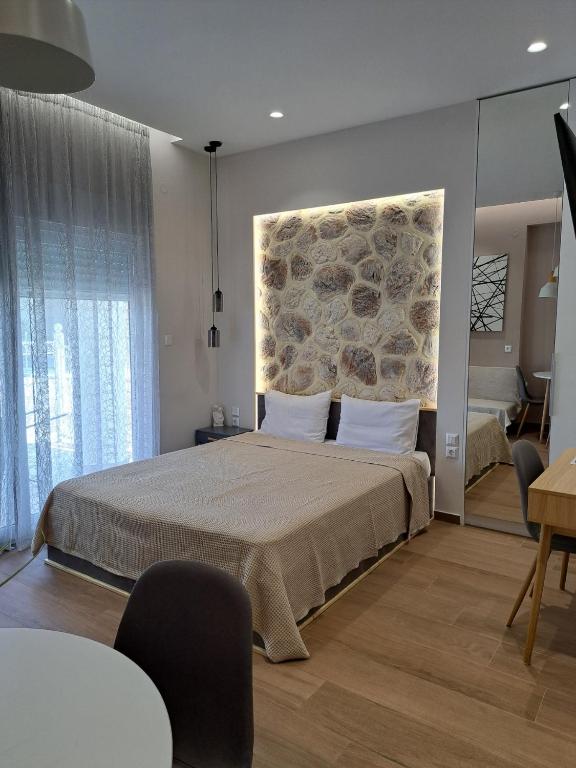 Eclectic Studio with Stone, Volos (updated prices 2025)