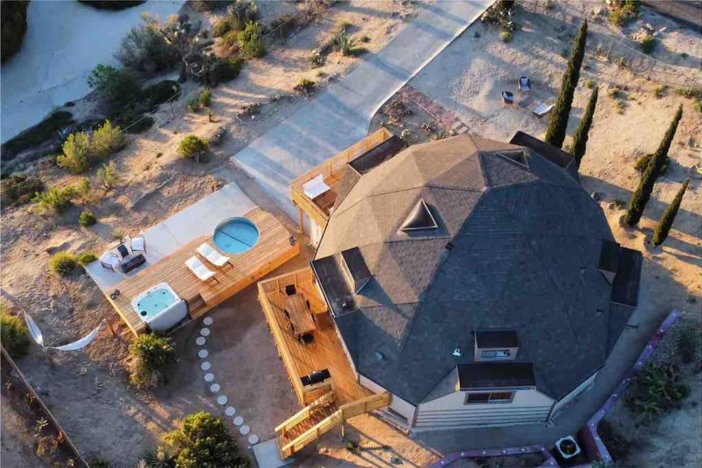 The Jungle Dome Hilltop Hot Tub, 360 Views, Yucca Valley (bijgewerkte ...