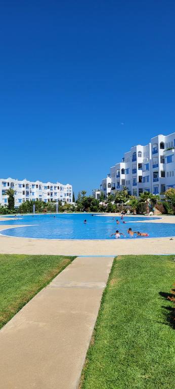 Jawhara smir red chaussé vue jardin, Mʼdik (aktualisierte Preise für 2025)