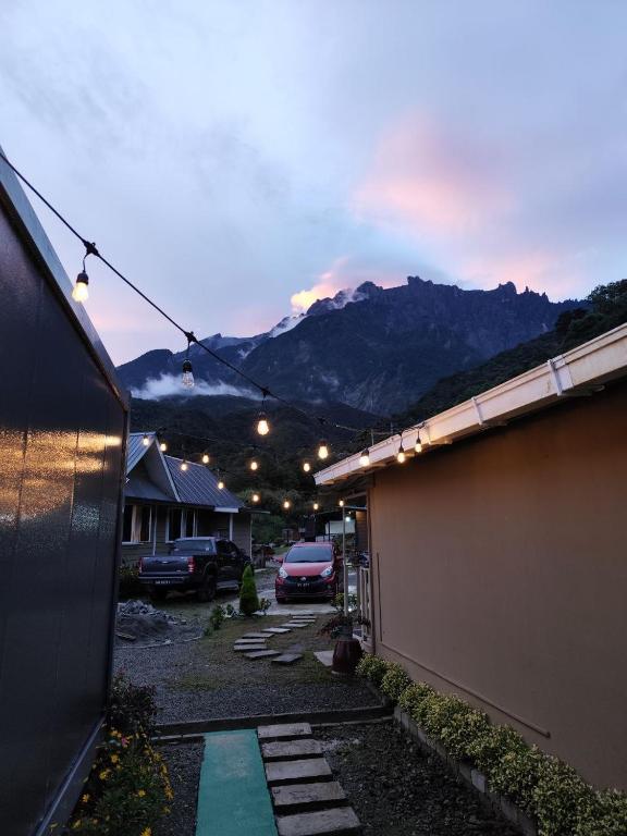 Komfy Kundasang Cabin & Campsite, Mesilau Mount Kinabalu, Kamburongoh ...
