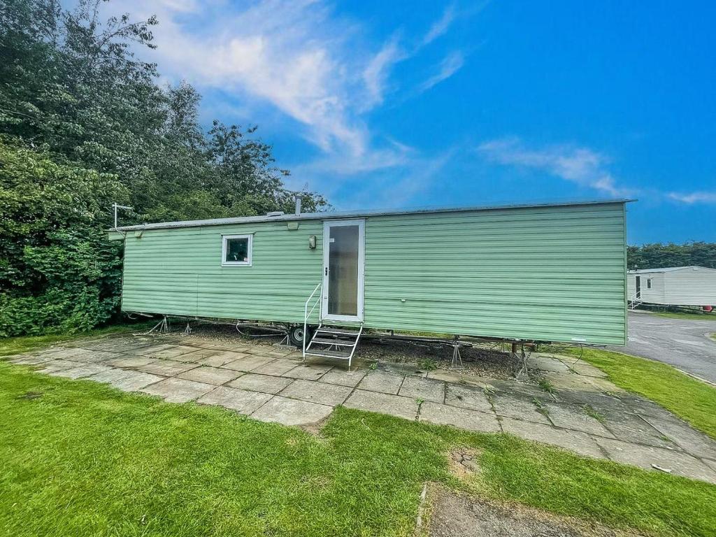 Lovely 8 Berth Caravan, Only A Short Drive To Skegness Beach Ref 33012B ...