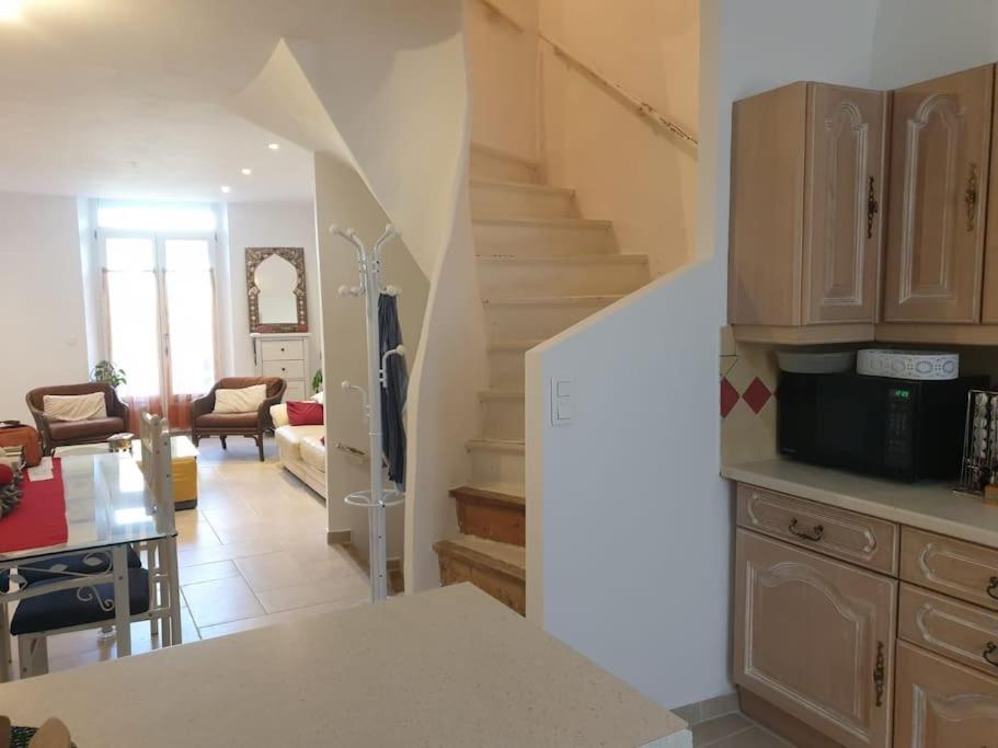 Maison de village chez corinne, Besse-sur-Issole (updated prices 2025)