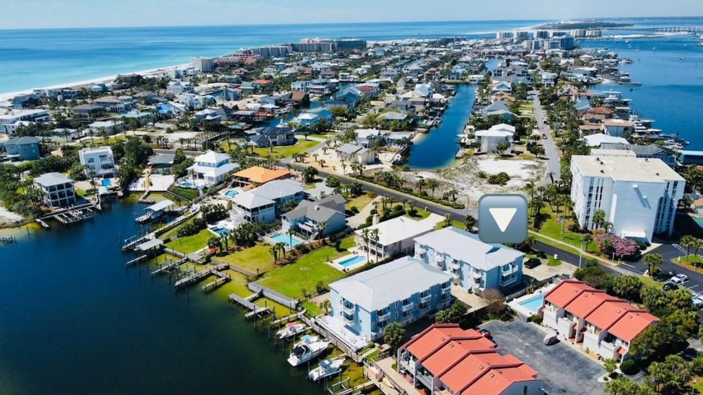 Bikini Bottom Destin Harbor Private Gated Beach, Destin (updated prices ...