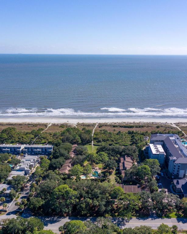 7 Hilton Head Beach Villa - Stunning Views!! Oceanfront Villa, Pool ...