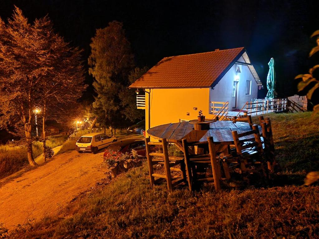 Vila Vlasina, Vlasina Rid (aktualisierte Preise für 2025)