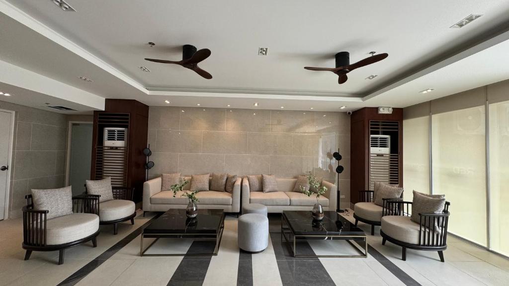 The GoodVibes Condotel Red Residences Makati, Manila (updated prices 2025)