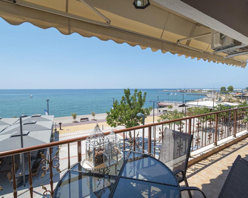 Kaus Luxury Seaview by RentalsPro - Nea Moudania Halkidiki, Nea ...