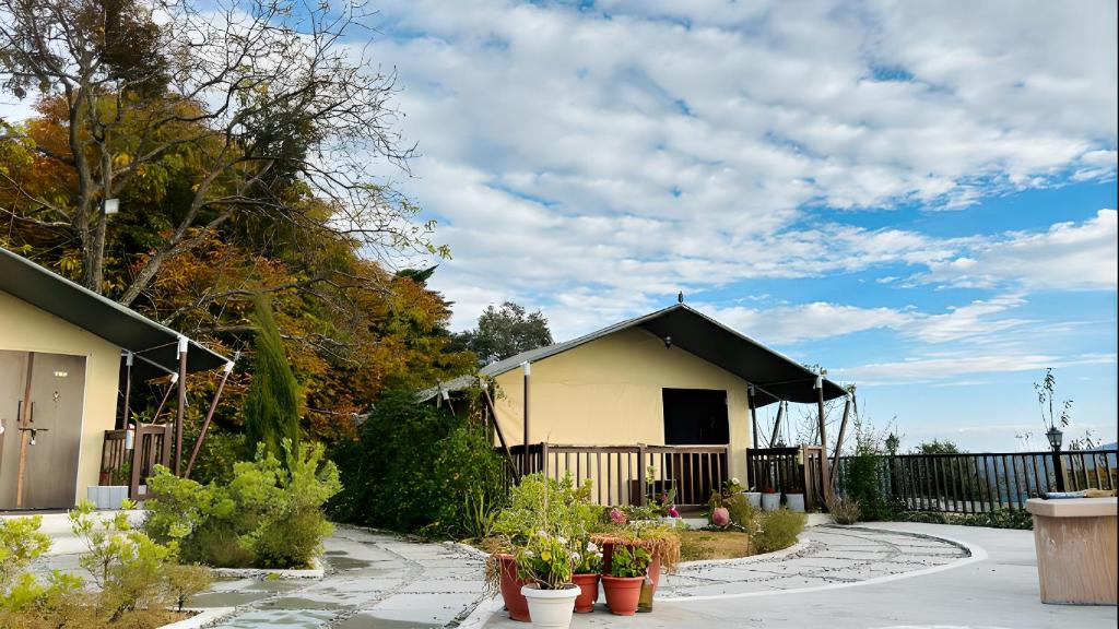 Blue Lotus Camps, Mukteshwar (updated prices 2025)