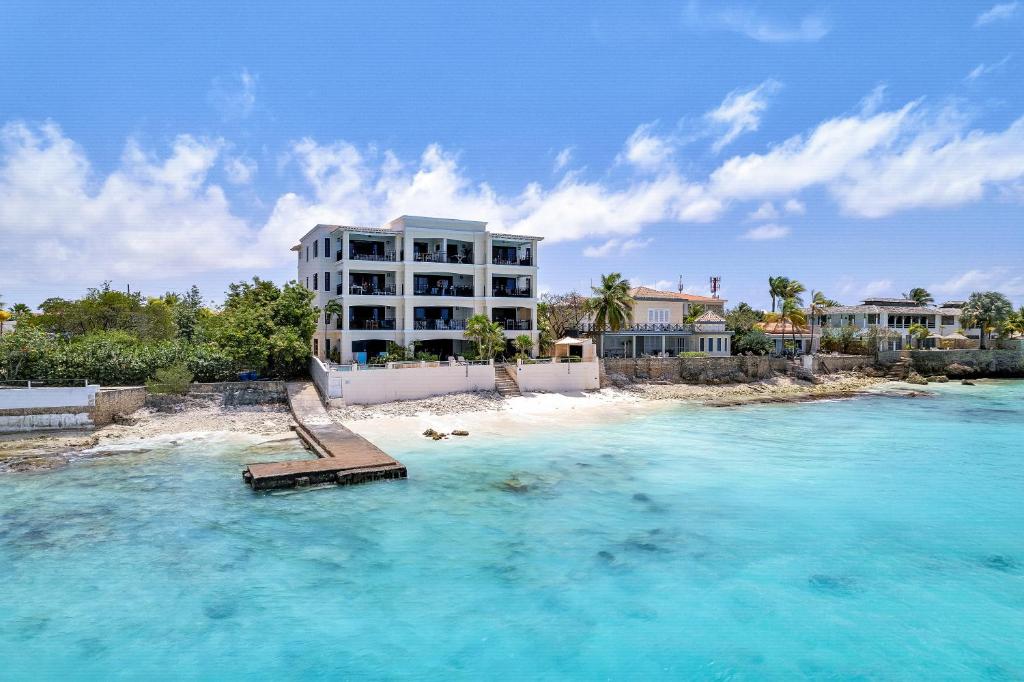 Bellevue Residence #7 - Oceanfront condo, Kralendijk (updated prices 2026)