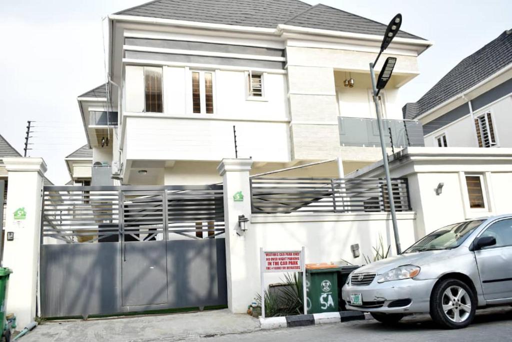 Impeccable 4-Bed House in Lagos Nigeria, Lagos (updated prices 2026)
