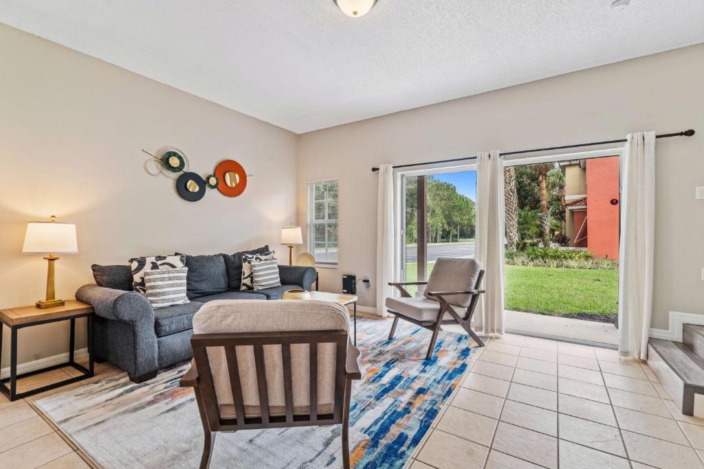 8400 Blue Lagoon Drive, Kissimmee (updated prices 2026)