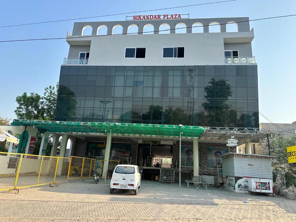 Sikandar Suite 1, Hāsilpur (updated prices 2025)