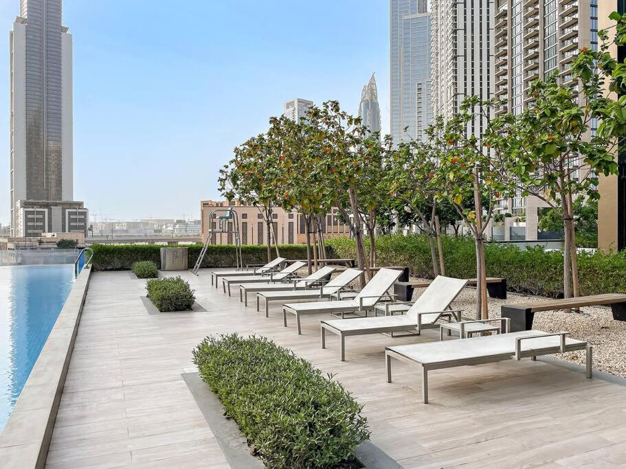 FIRST CLASS Studio Premium and Luxurious, Dubai (updated prices 2025)