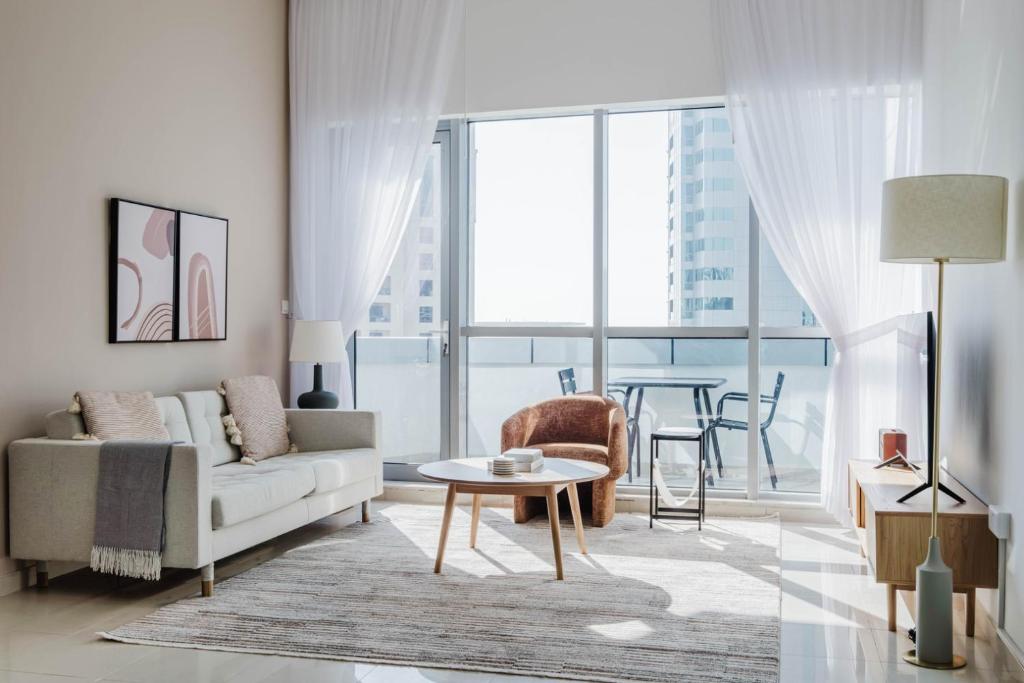 Blueground Marina sea view pool sauna DXB-1520, Dubai (updated prices 2026)