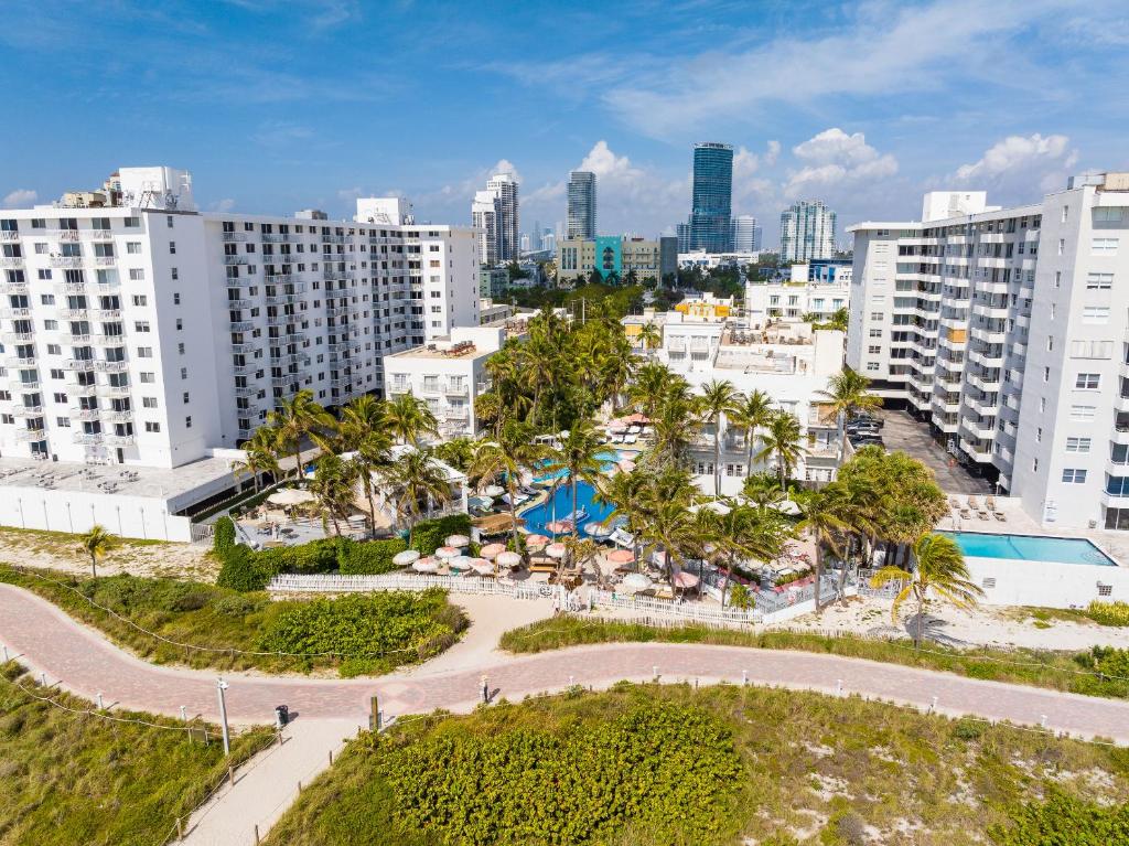 The Savoy Hotel & Beach Club, Miami Beach (updated prices 2025)