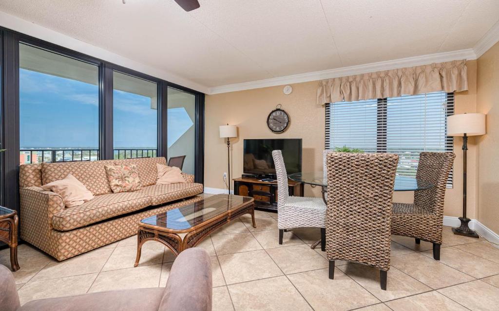 Island Winds East 811 condo, Gulf Shores (updated prices 2026)