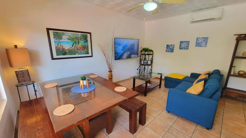 CONDO 5 West Bay Mall, Roatán, Roatan (updated prices 2025)