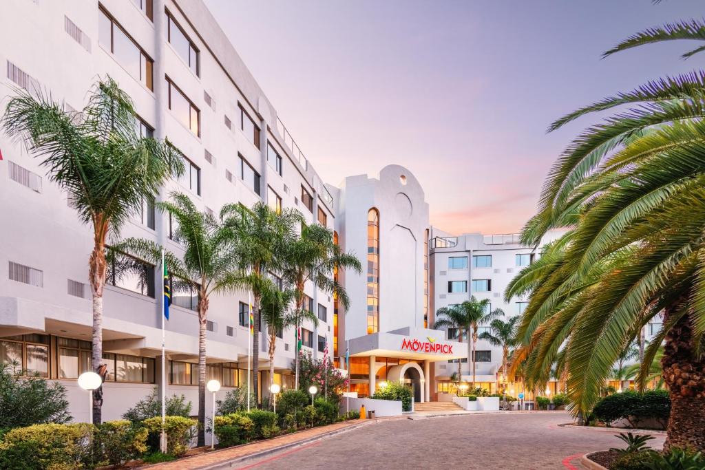 Mövenpick Hotel Windhoek, Виндхук (актуальные цены 2024 года)