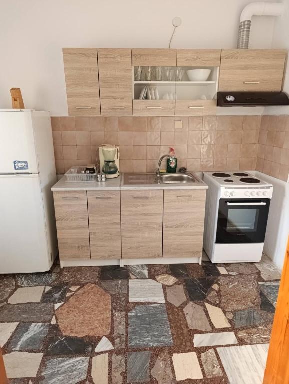 Porto Molo Apartment, Ávdhira (updated prices 2025)