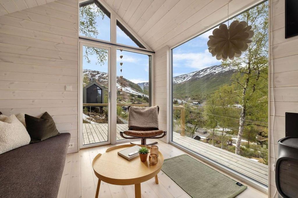 Tiny Mountain Cabin I, Stranda (updated prices 2025)