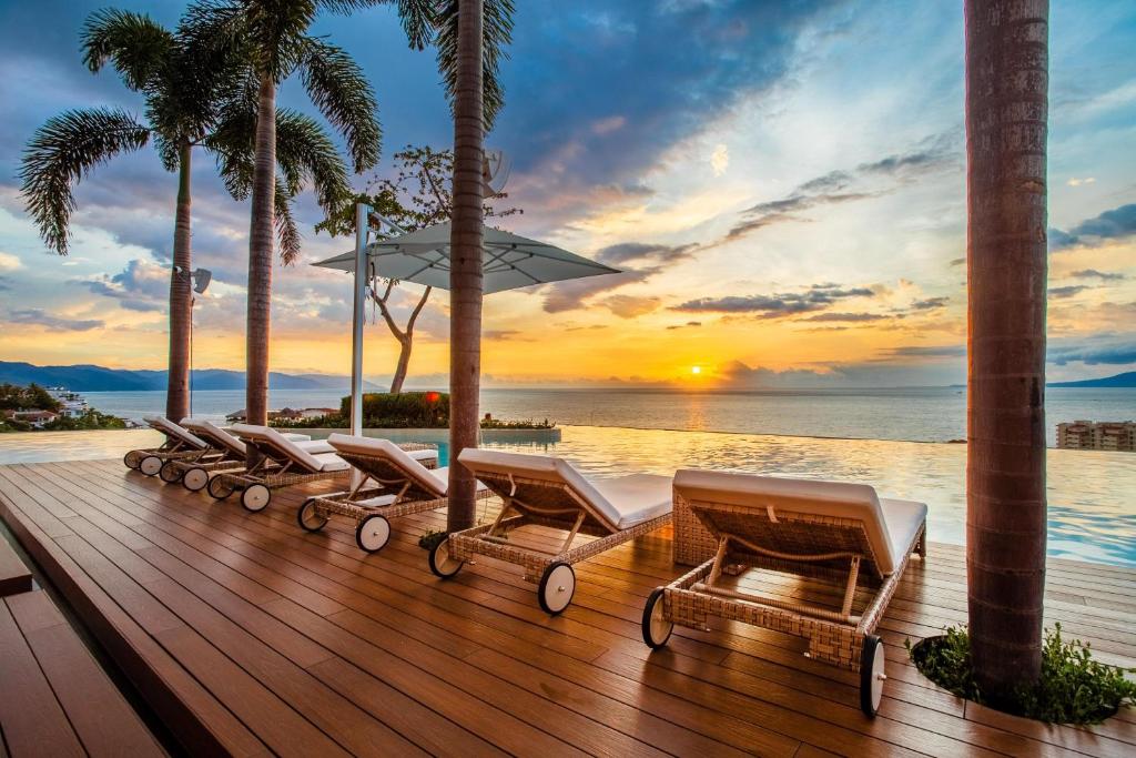 Corner Suite at Soho PV, Best Rooftop Pool, Puerto Vallarta (updated ...