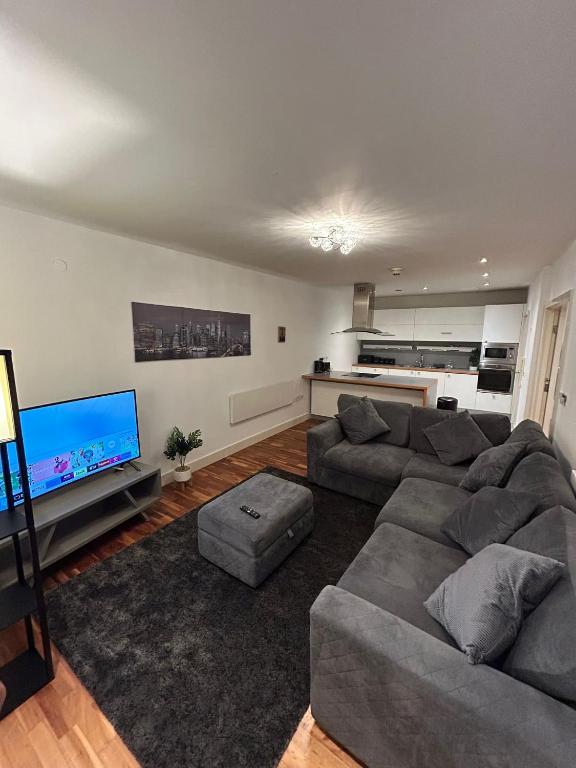Luxury 2 bedroom apartment Manchester City Centre With Free Parking ...