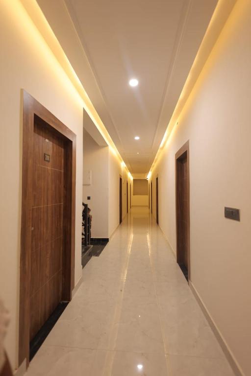 Priya Kunj Dham, Vrindāvan (updated prices 2025)