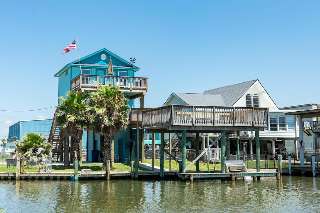Hook Line & Sunshine - Fisherman's Paradise, Surfside Beach (updated ...