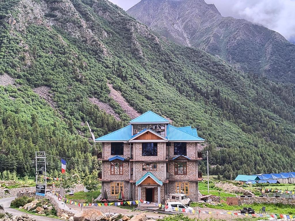 Hotel Final Destination, Chitkul (updated prices 2025)