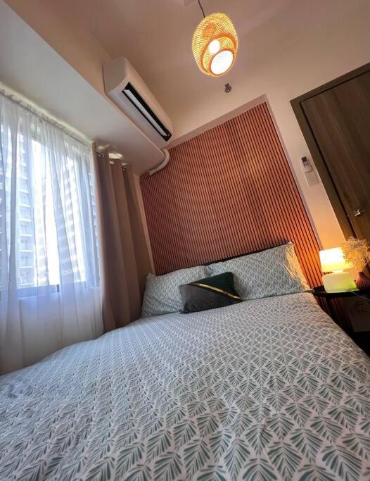 Casa Del Castillo at Fame Residences near Megamall, Manila (updated ...