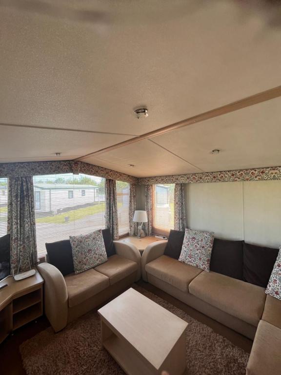 Cosy caravan, Hull (updated prices 2025)