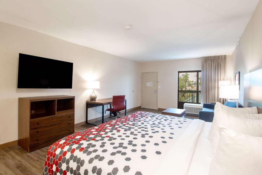 Econo Lodge Inn & Suites Foley-North Gulf Shores, Foley (updated prices ...