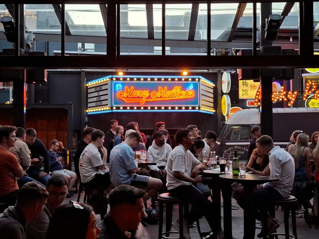 Mary Mullen's Rooms Eyre Square., Galway (updated prices 2025)