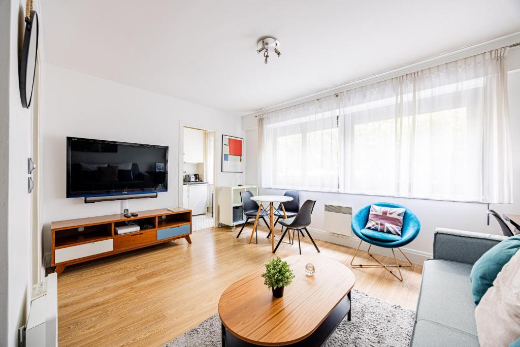 Studio cozy Arc de Triomphe Champs Elysées 8ème, Paris (updated prices 2025)