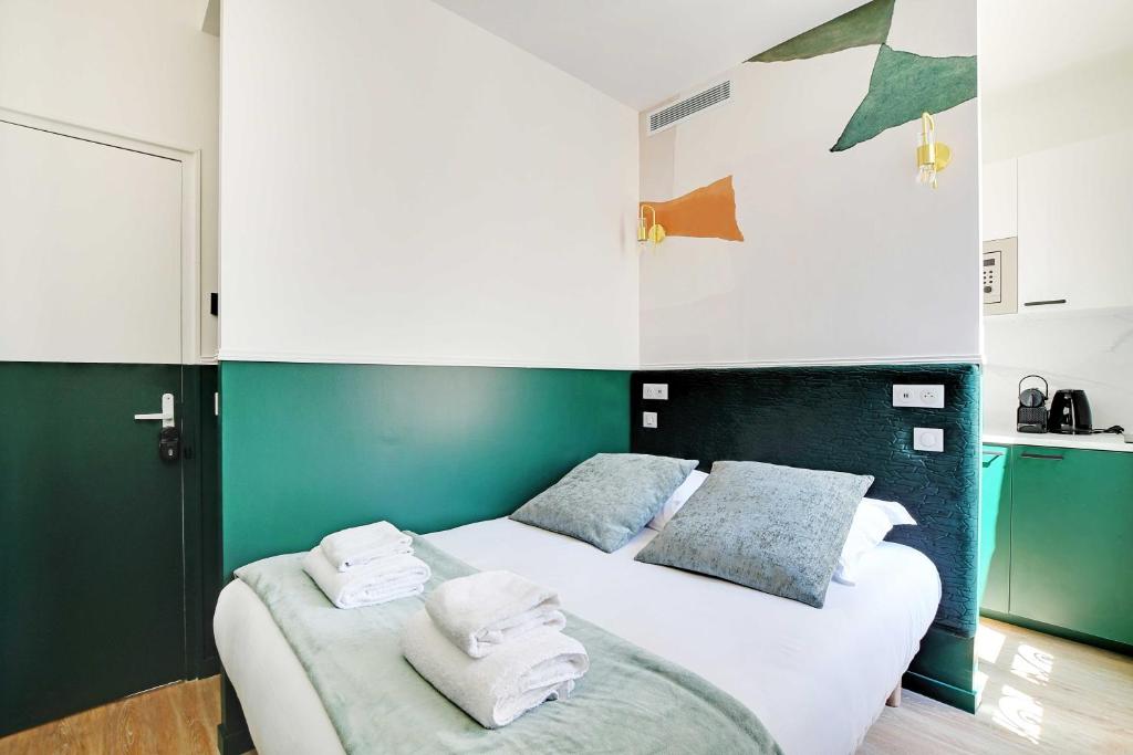 Cosy Cocoon for 2P with A-C - Near Montmartre, Paris (updated prices 2025)