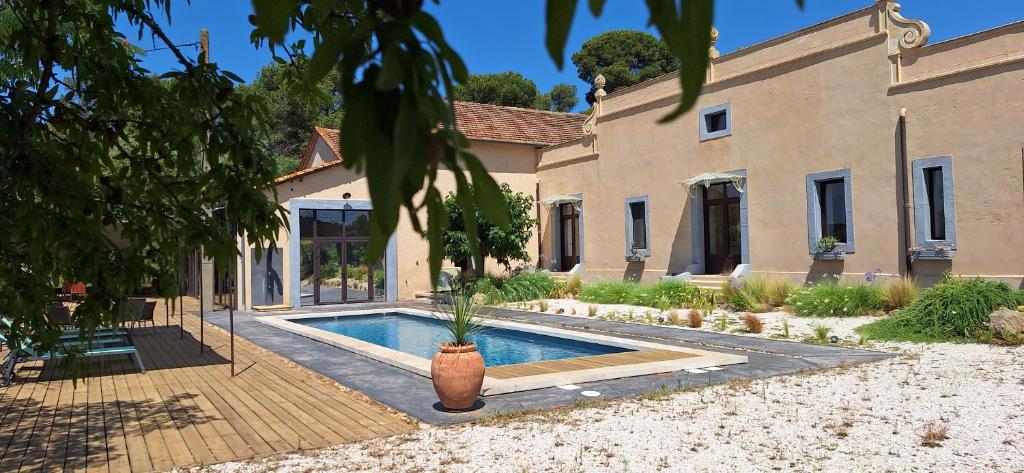 Château La Sabine, Saint-Laurent-de-la-Cabrerisse (tarifs actualisés, 2026)