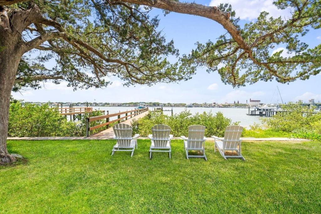 Bayfront Cottage, St. Augustine (updated prices 2025)