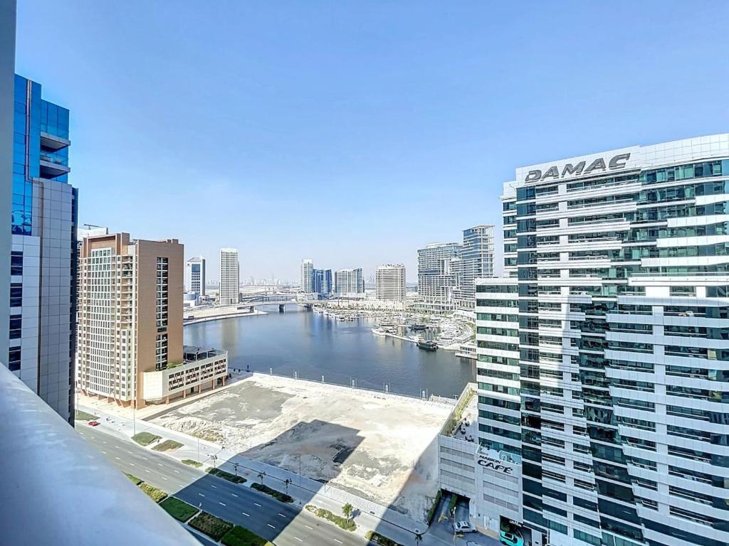 Reva Residences - Chic One Bedroom in Business Bay, Dubai (preços ...