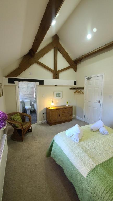 The Lodge a beautiful barn conversion with 3 ensuite bedrooms on the ...